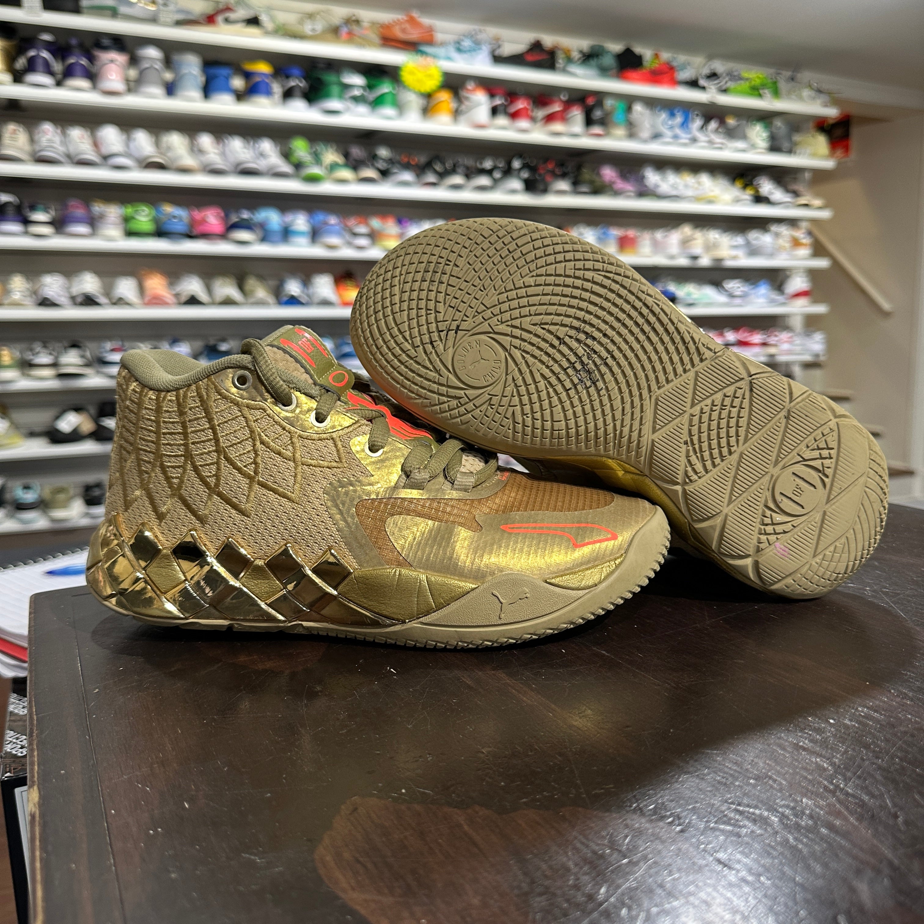 *USED* Puma LaMelo Ball MB.01 Golden Child (SIZE 5) – Sports Connection